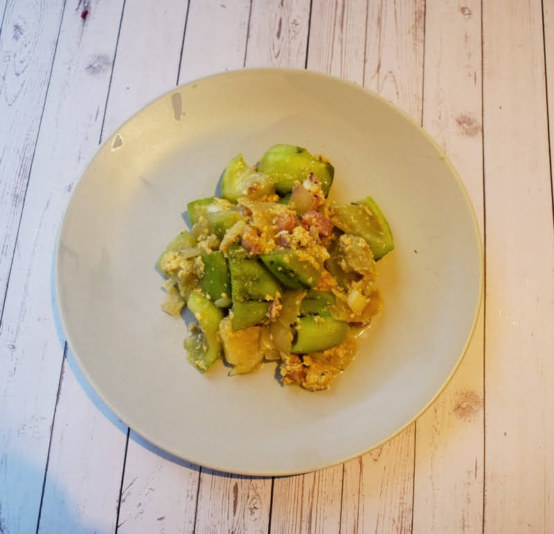 Loofah egg and pancetta stir fry - Makergardener